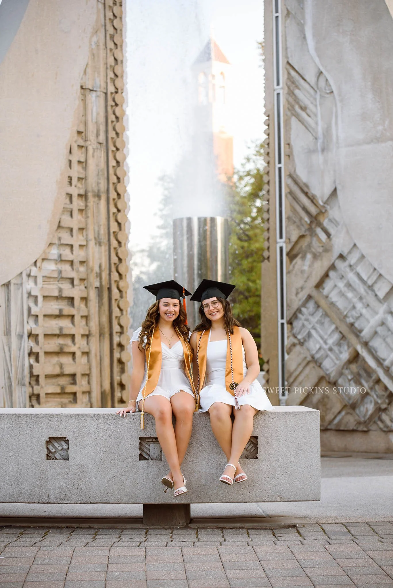 Purdue Graduation Photos for Roommates in West Lafayette, IN — Sweet ...