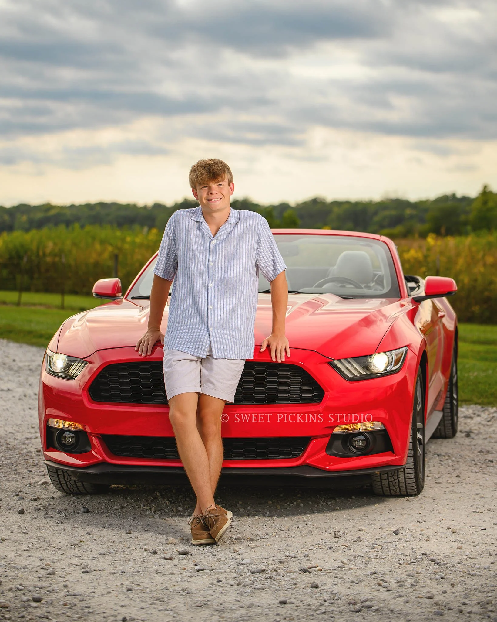 Matthew | Noblesville, Indiana Fall Senior Photography — Sweet Pickins ...