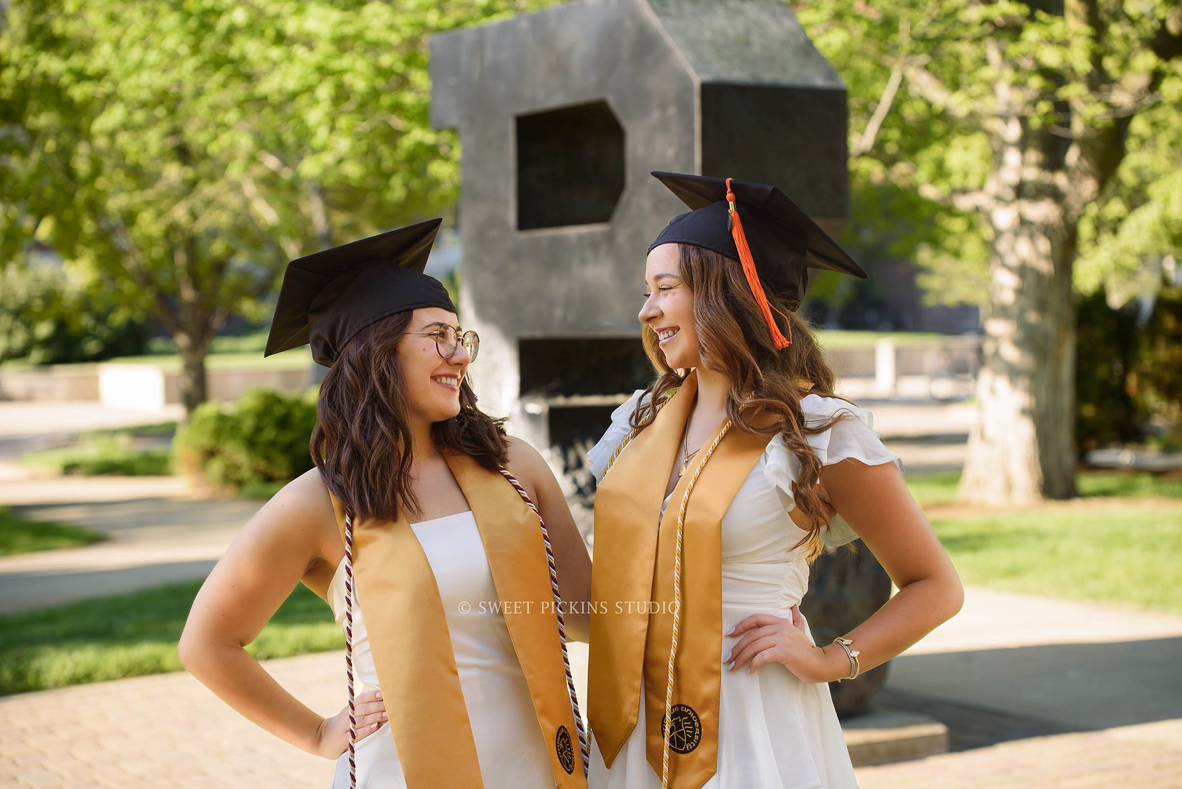Purdue Graduation Photos for Roommates in West Lafayette, IN — Sweet ...