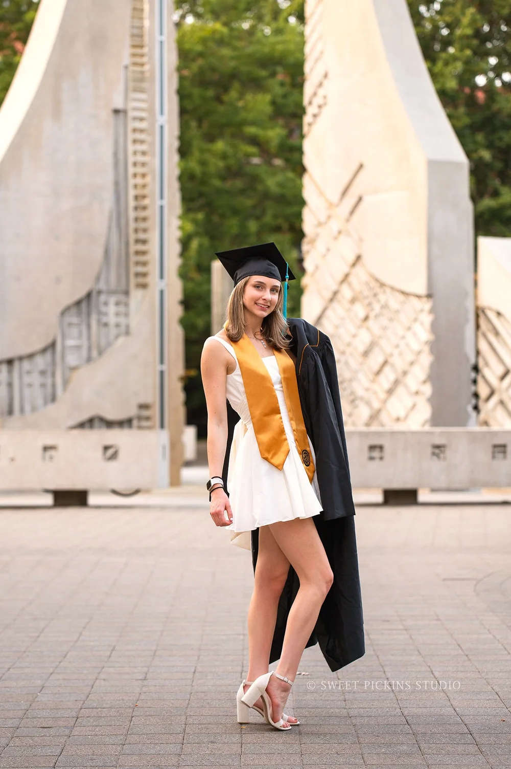 TAYLOR's Purdue Fall Graduation Photography in Cap and Gown in West ...