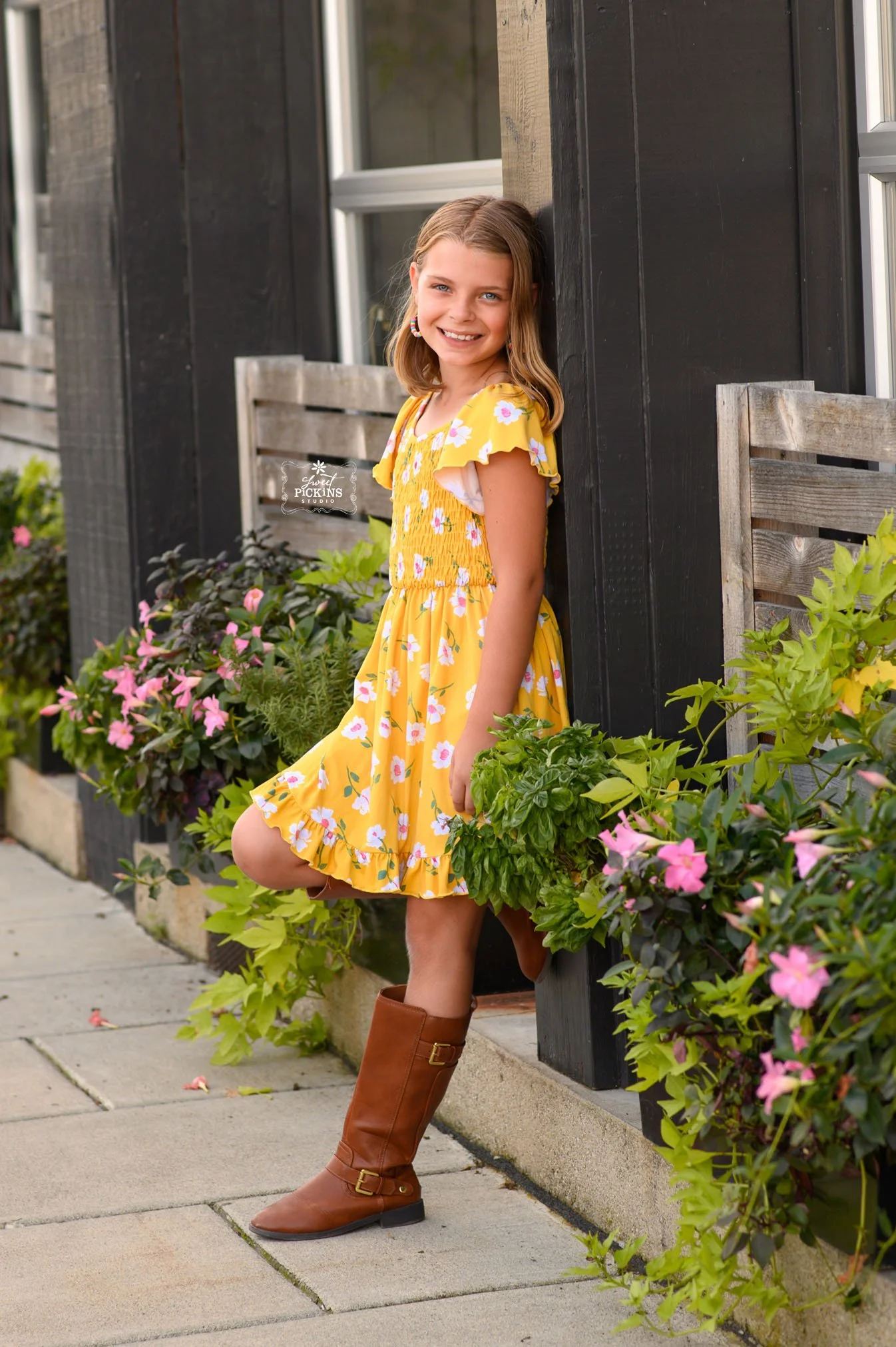 Tween Photography in Urban Downtown Franklin — Sweet Pickins Studio ...