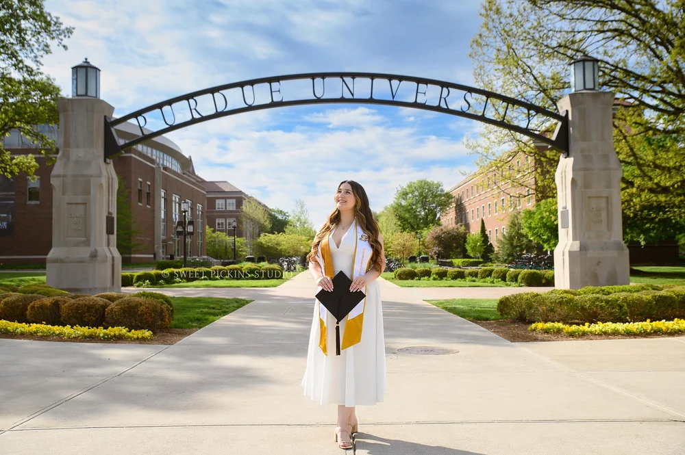 Purdue Spring Graduation Photography for West Lafayette graduate ...