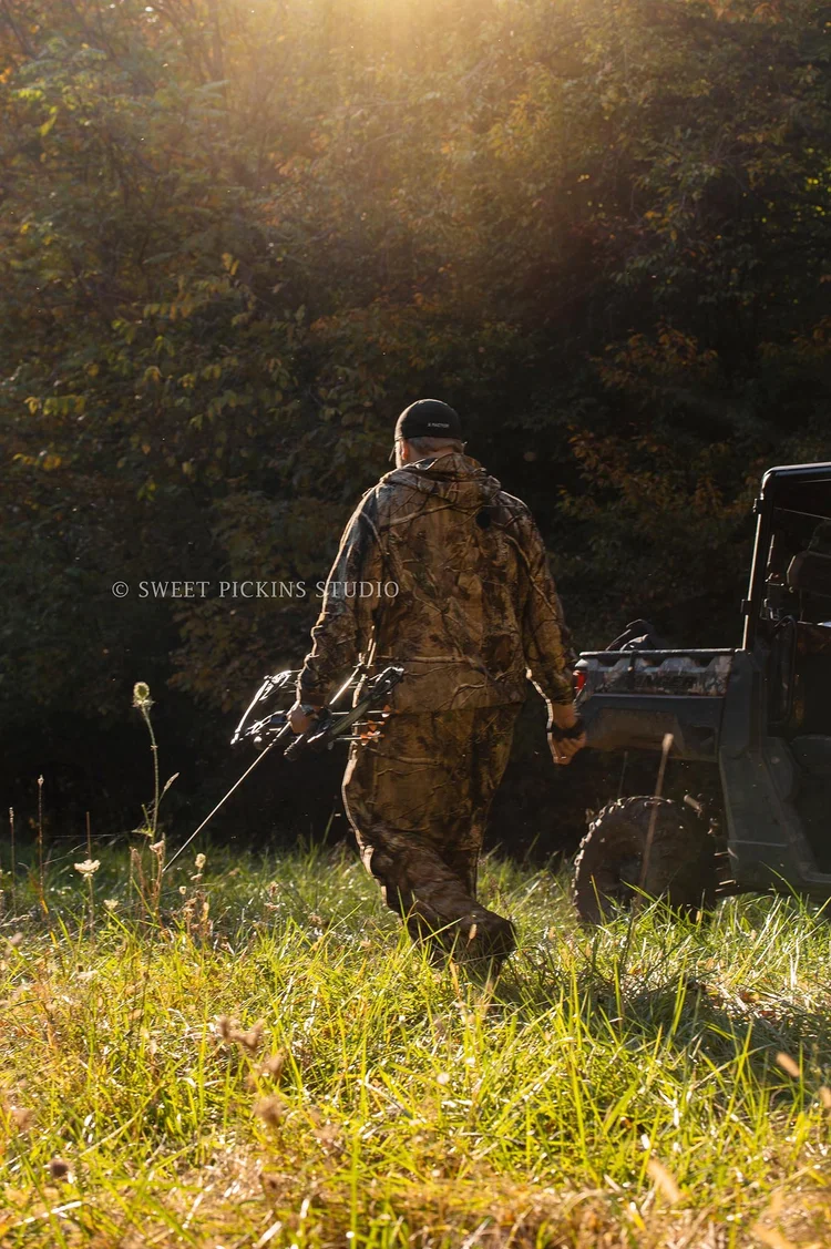 Peru, Indiana Deer Hunting Senior Photography in Fall — Sweet Pickins ...