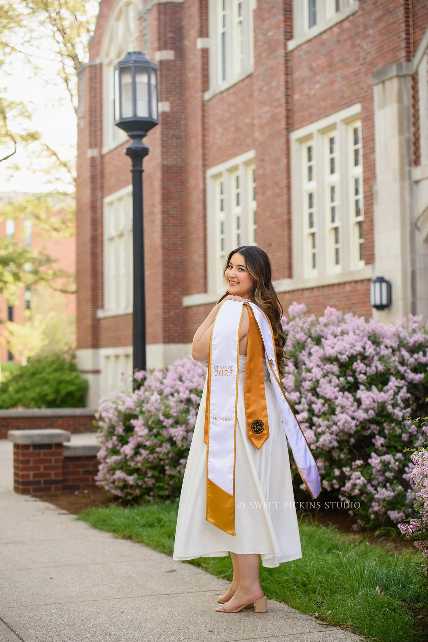 Purdue Spring Graduation Photography for West Lafayette graduate ...