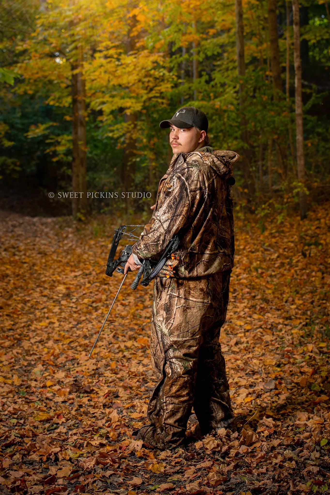 Peru, Indiana Deer Hunting Senior Photography in Fall — Sweet Pickins ...