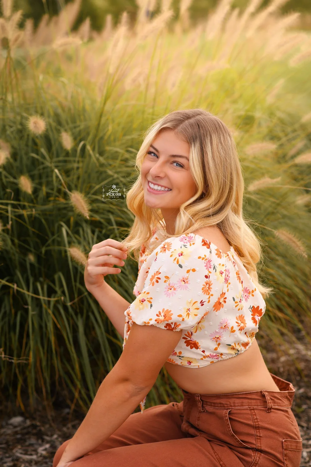 Carmel, Indiana Senior Photography at Coxhall Gardens — Sweet Pickins ...