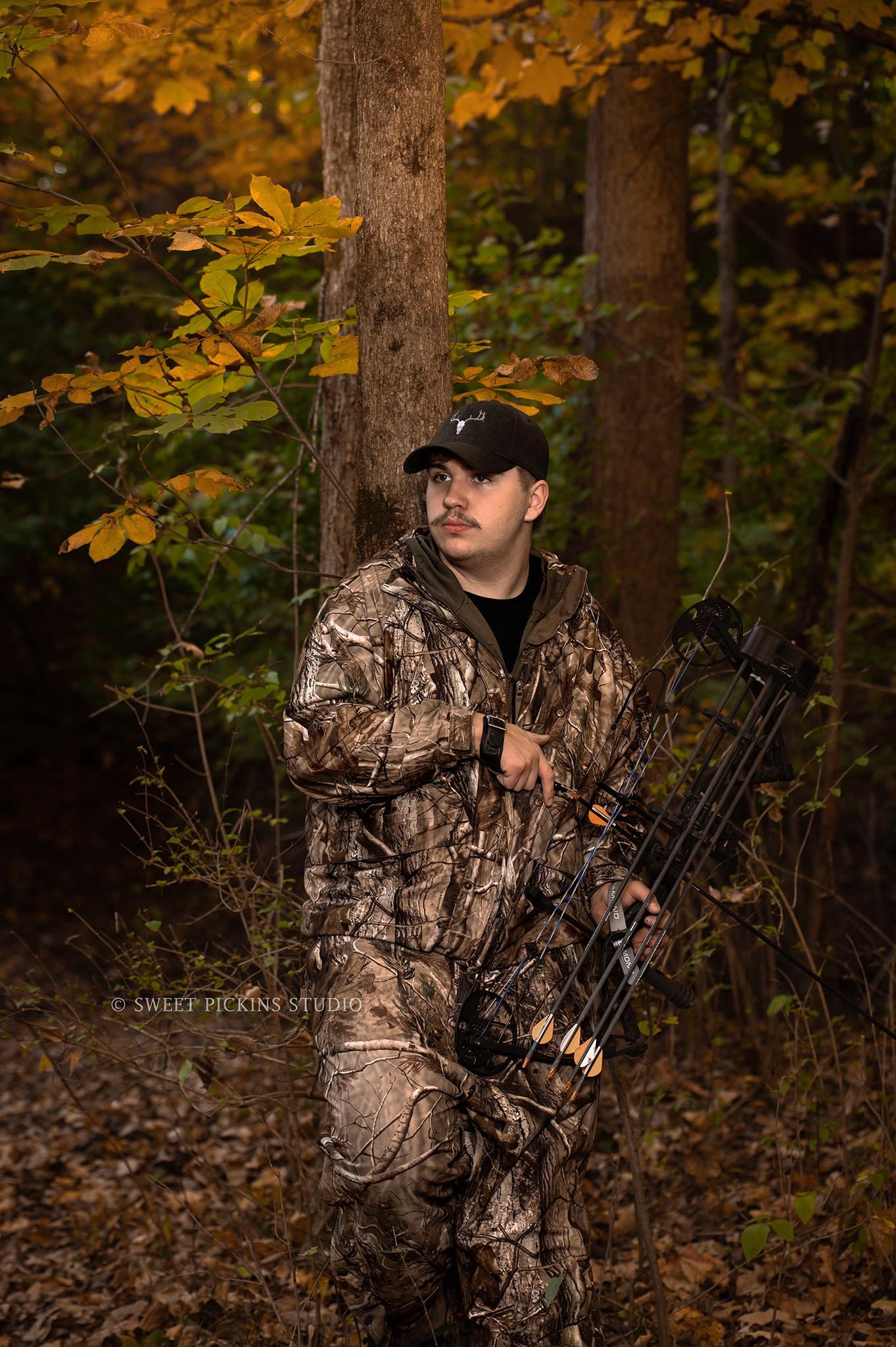 Peru, Indiana Deer Hunting Senior Photography in Fall — Sweet Pickins ...