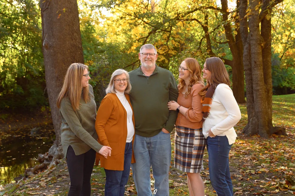 Kokomo, Indiana Extended Family Portrait Photography in Fall at ...