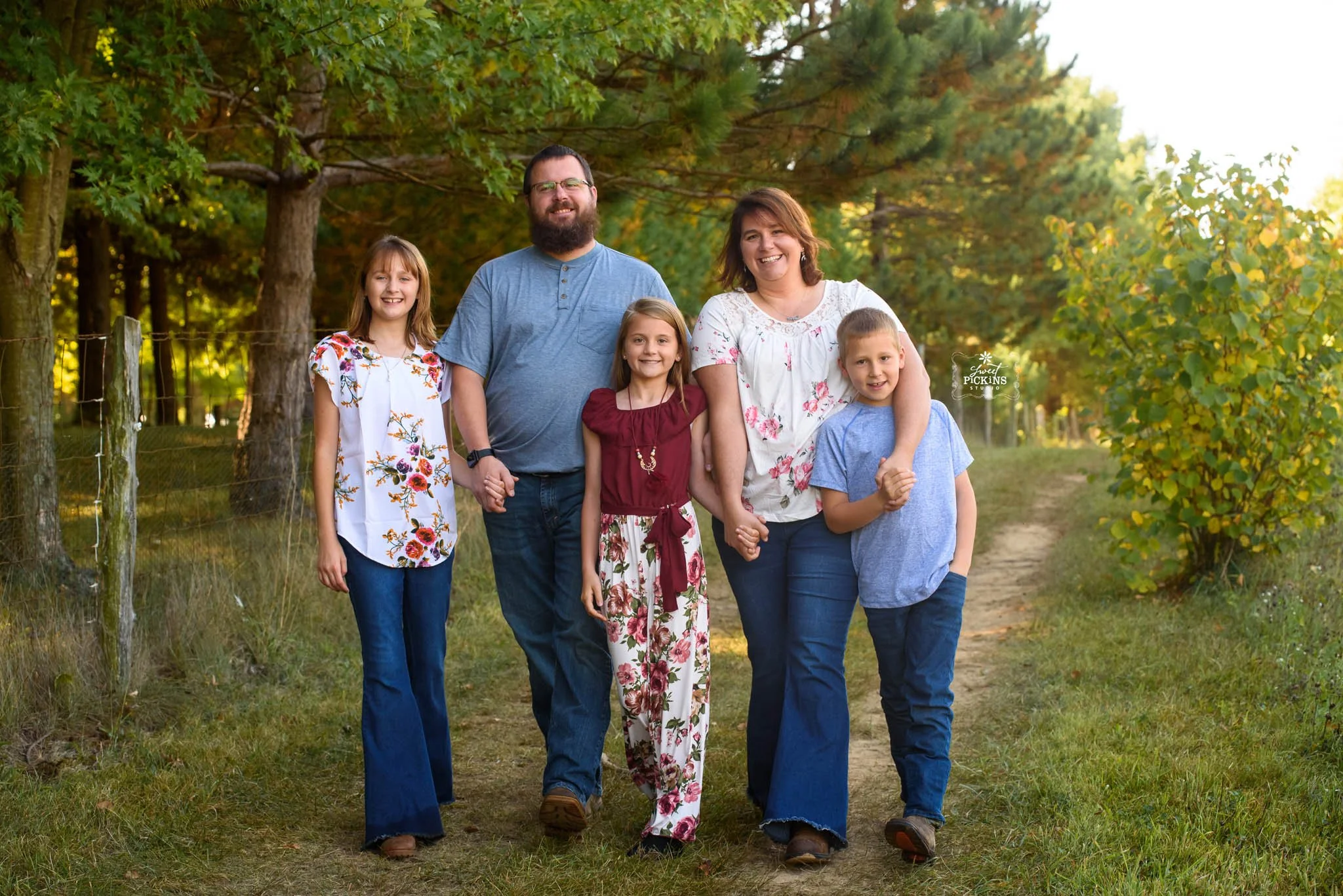 Extended Family Portrait Photography in Galveston, Indiana — Sweet ...