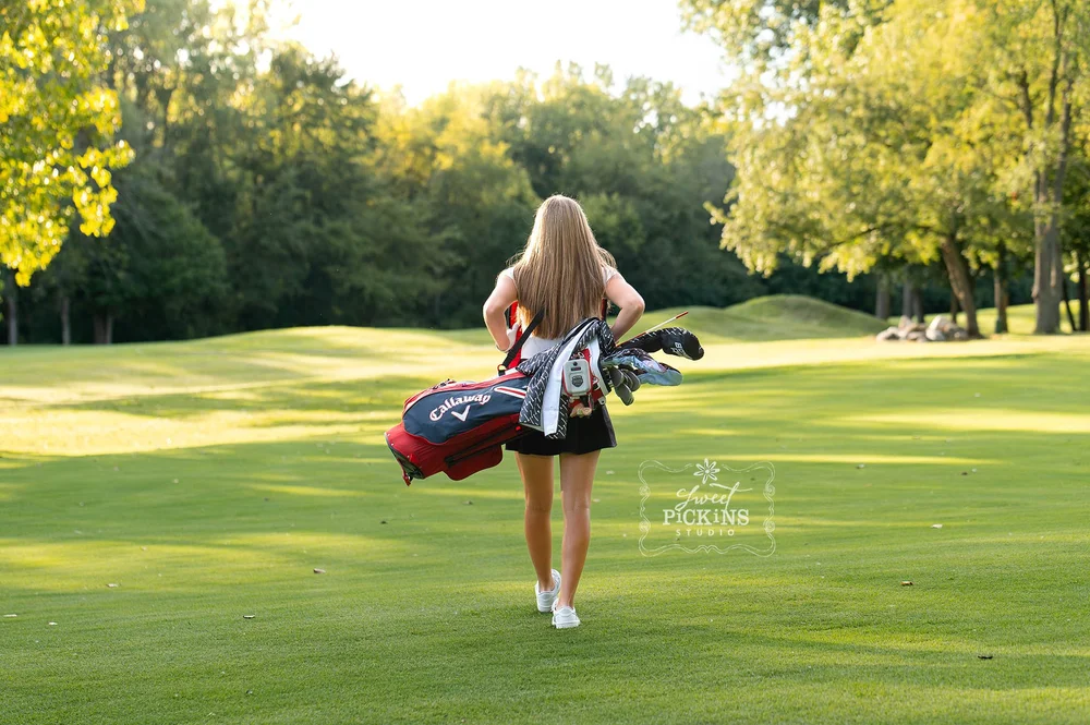 Daisy's Golf Senior Photography at Rock Hollow Golf Course in Peru ...