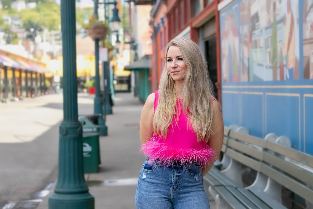 A Chat with Cincinnati Comedy Queen Kelly Collette on Life and Covens ...