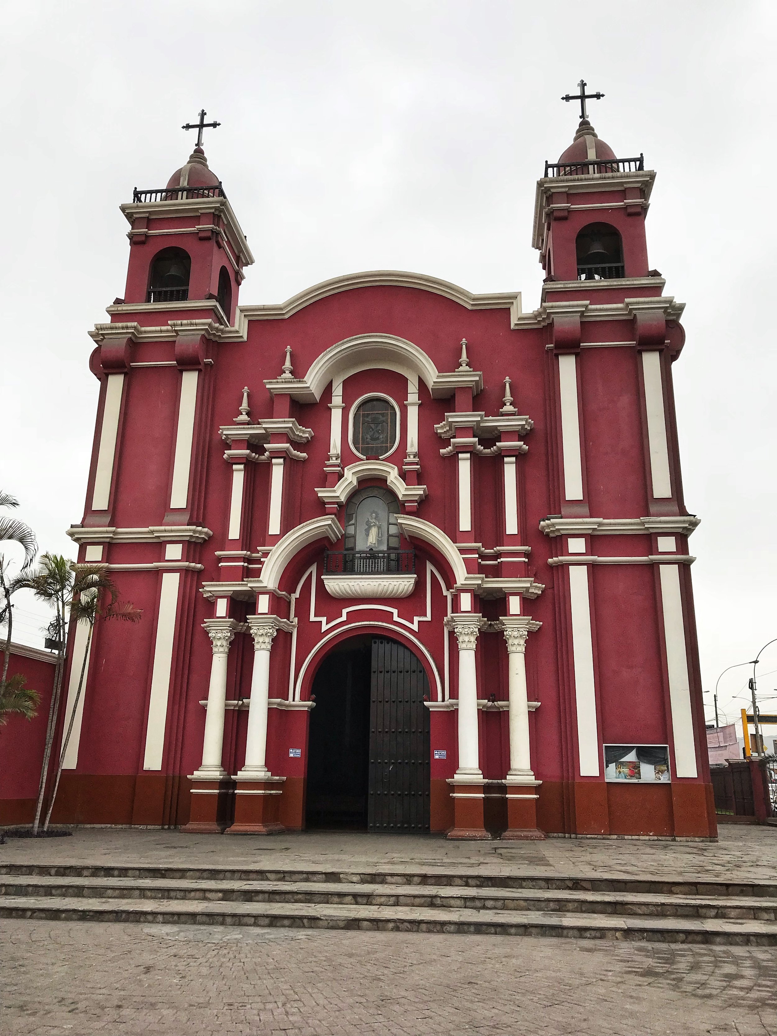 6 Beautiful Churches in Lima, Peru