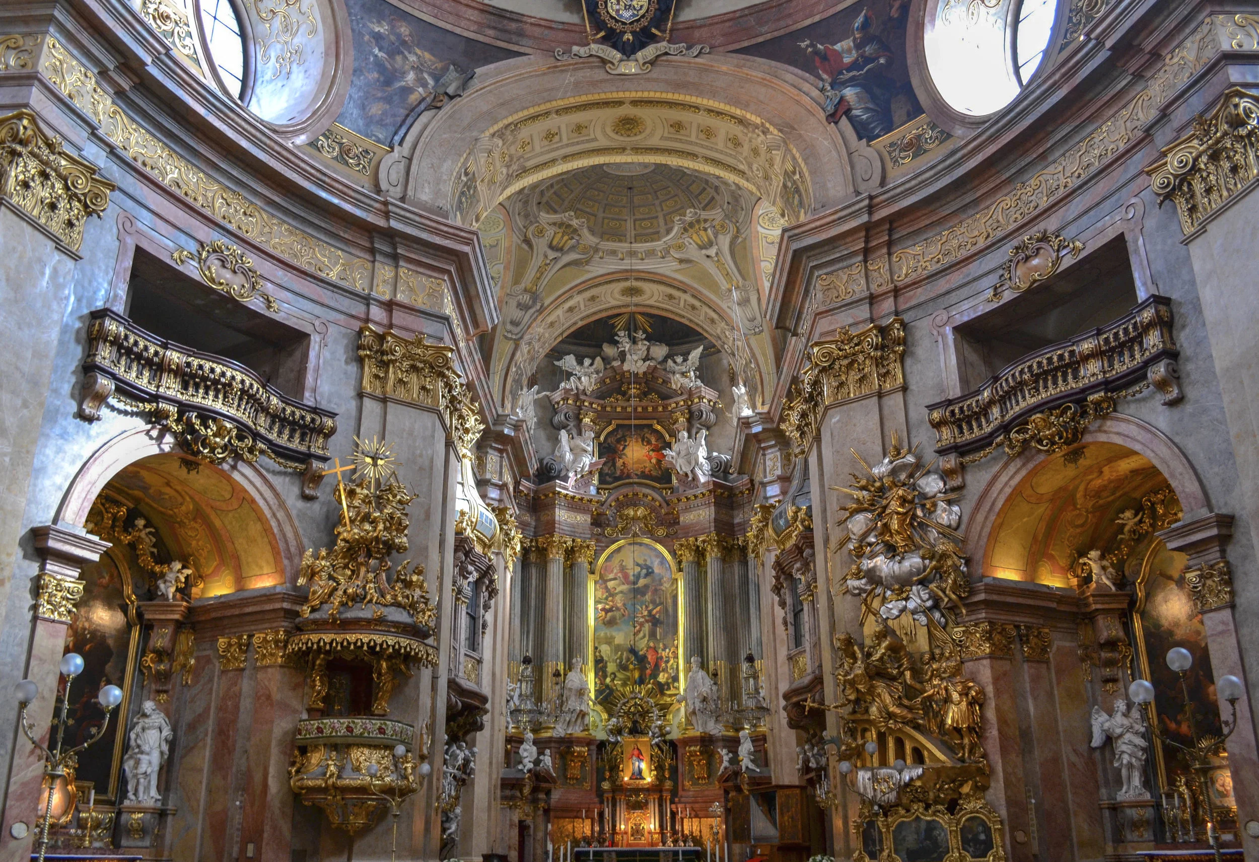 10 Beautiful Churches in Vienna