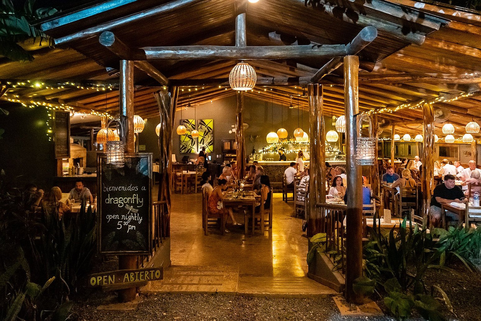 Where to eat in Tamarindo — Hotel Capitán Suizo