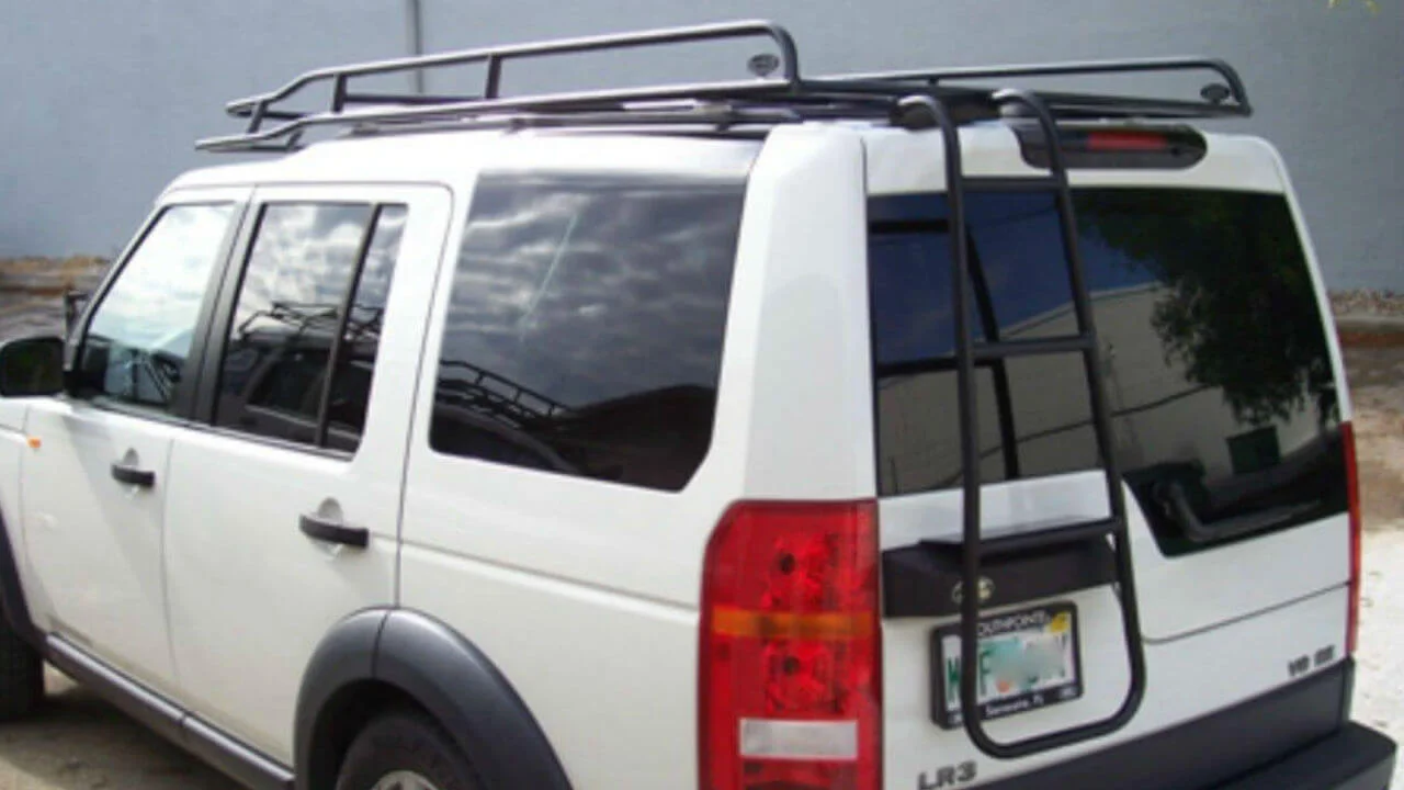 Land Rover LR3 Rear Access Ladder Extra Step — Voyager Racks