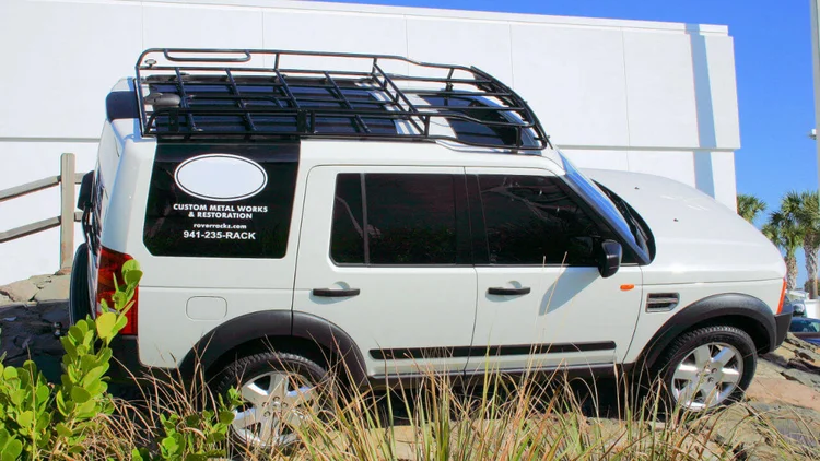 Land Rover LR3 Roof Racks — Voyager Racks