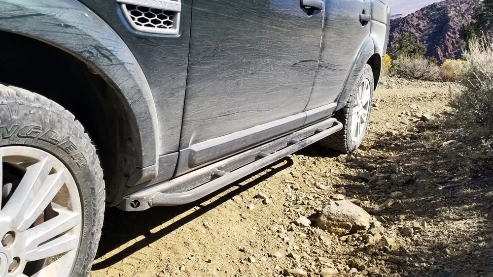 Land Rover LR3 Rock Sliders — Voyager Racks