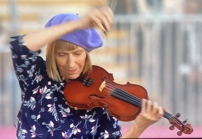 Bio — Helen O'Hara