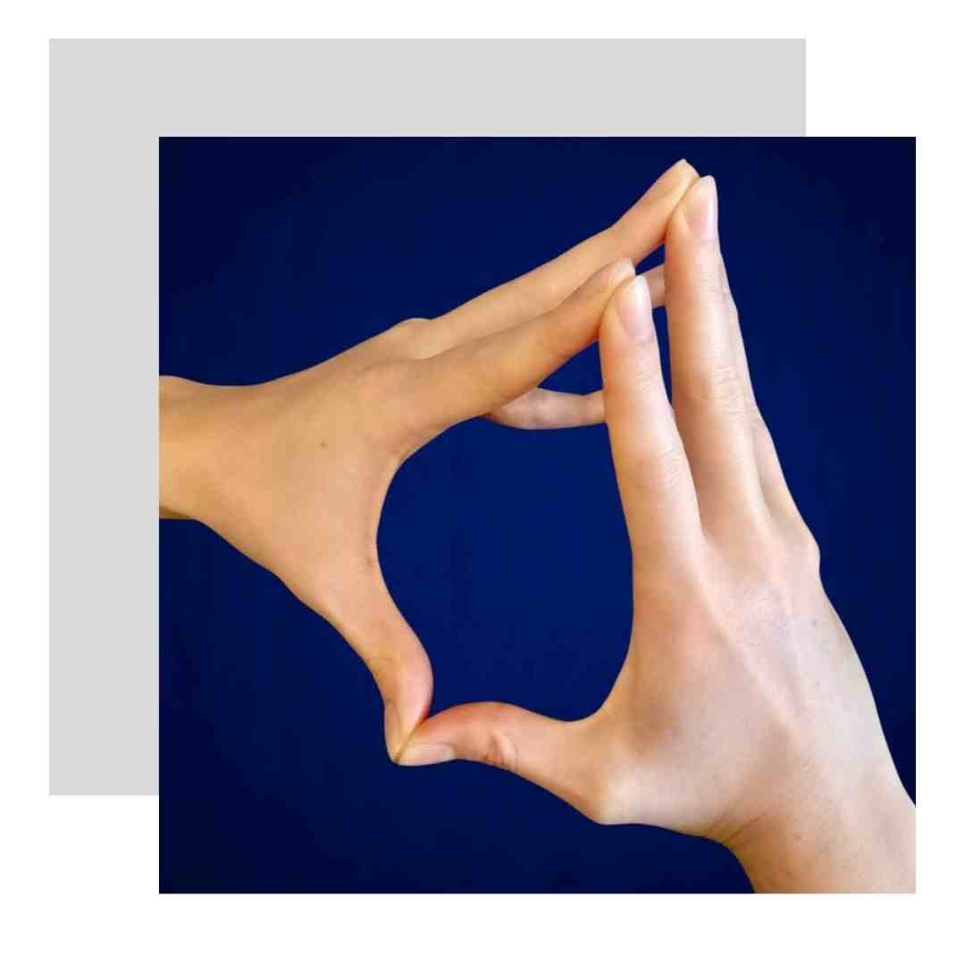 Die Kraft der Finger Mudras gegen Stress — Ulrike von Seggern ...