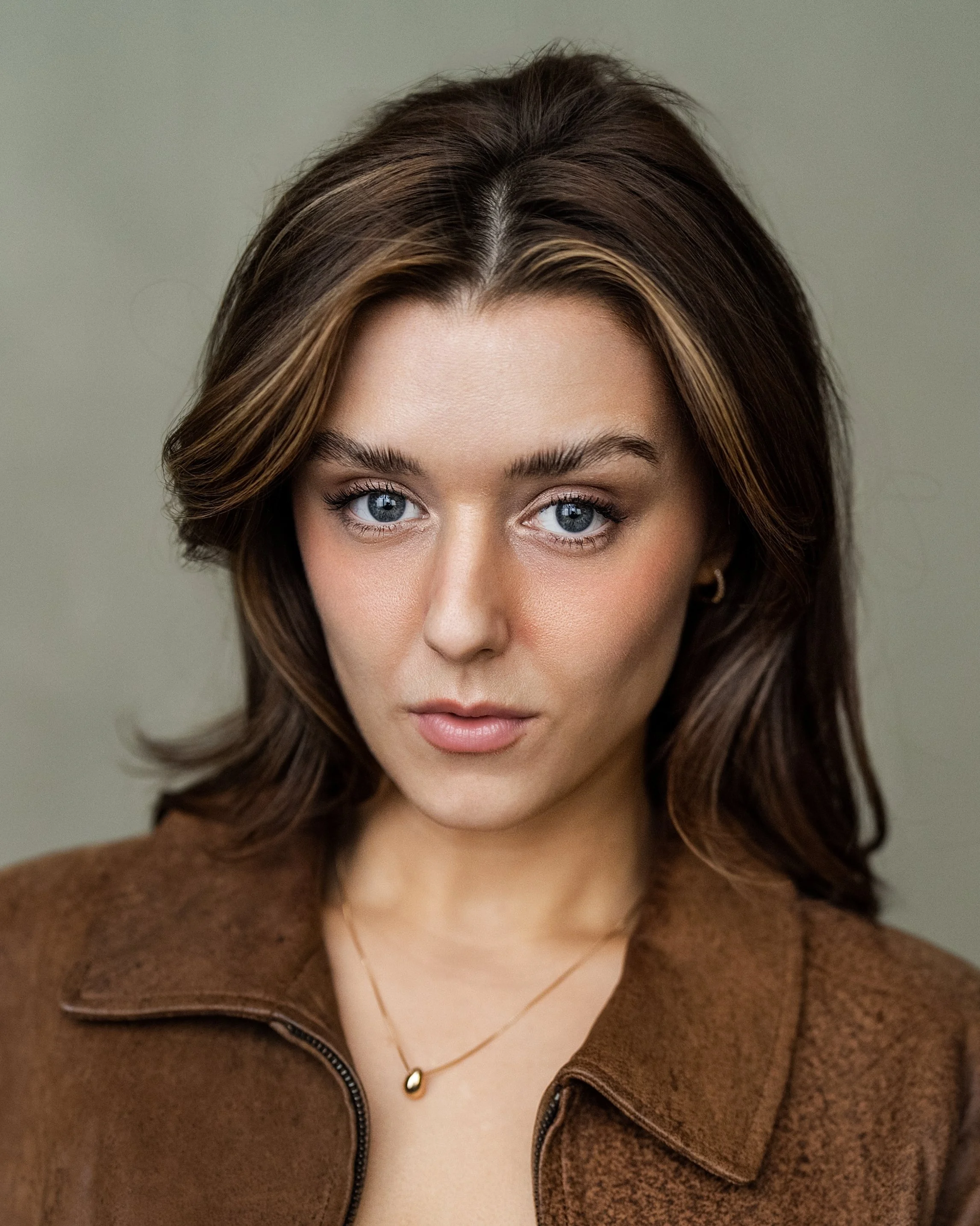 Content — SILVIA BOND