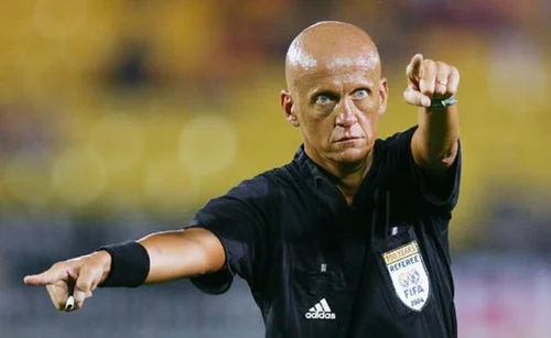 Top 10 Best football/soccer referees of all time — REFSIX
