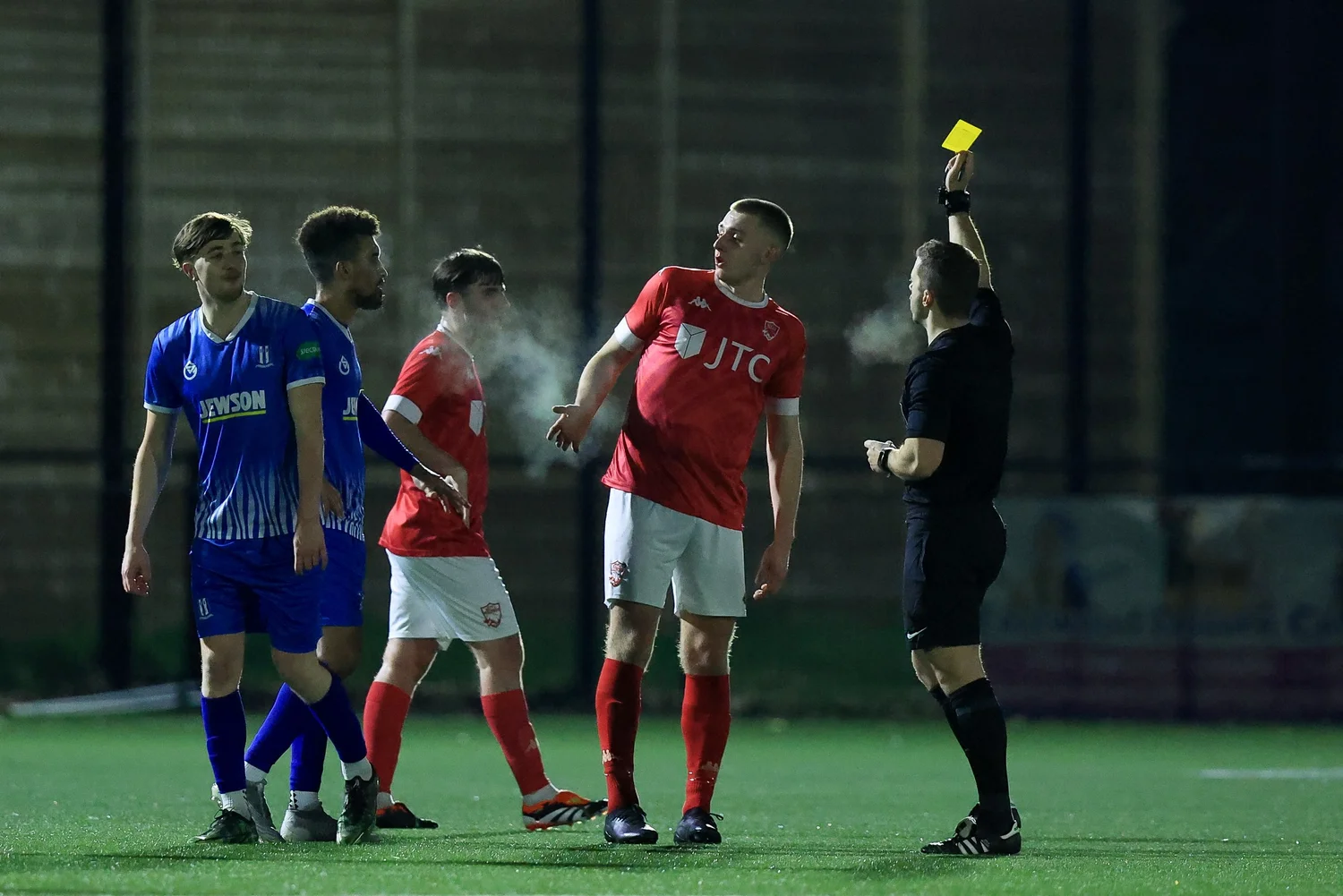 When to give a red or yellow card in football — REFSIX