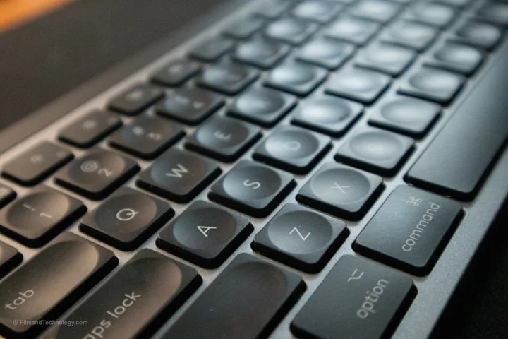 Logitech MX Keys for Mac vs. Apple Magic Keyboard | Which Is the Best ...