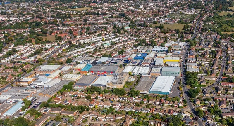 LOGICOR EXPANDS UK MULTI-LET PORTFOLIO WITH LONDON ACQUSITION — Flashbulb*