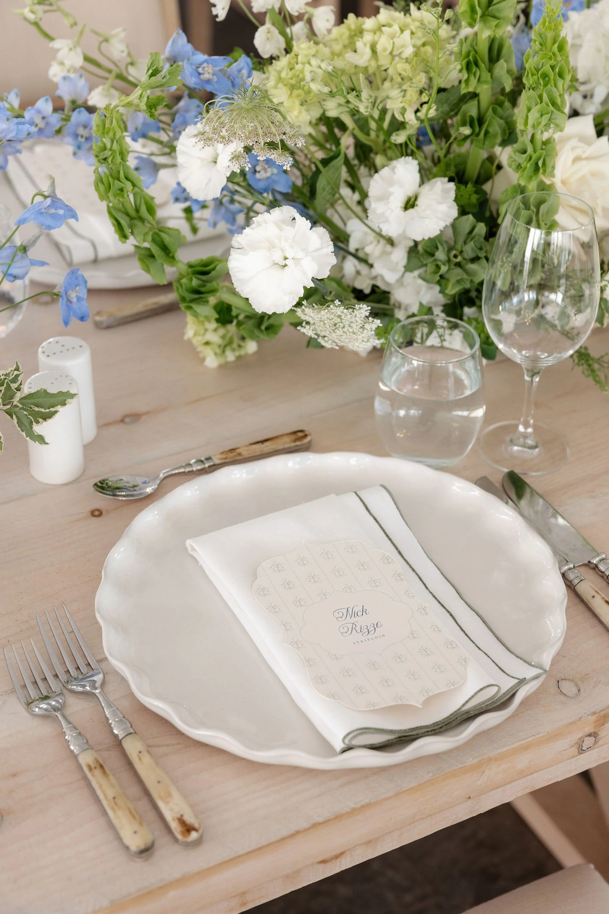 Lindsay + Stefan — Simply Beautiful Décor