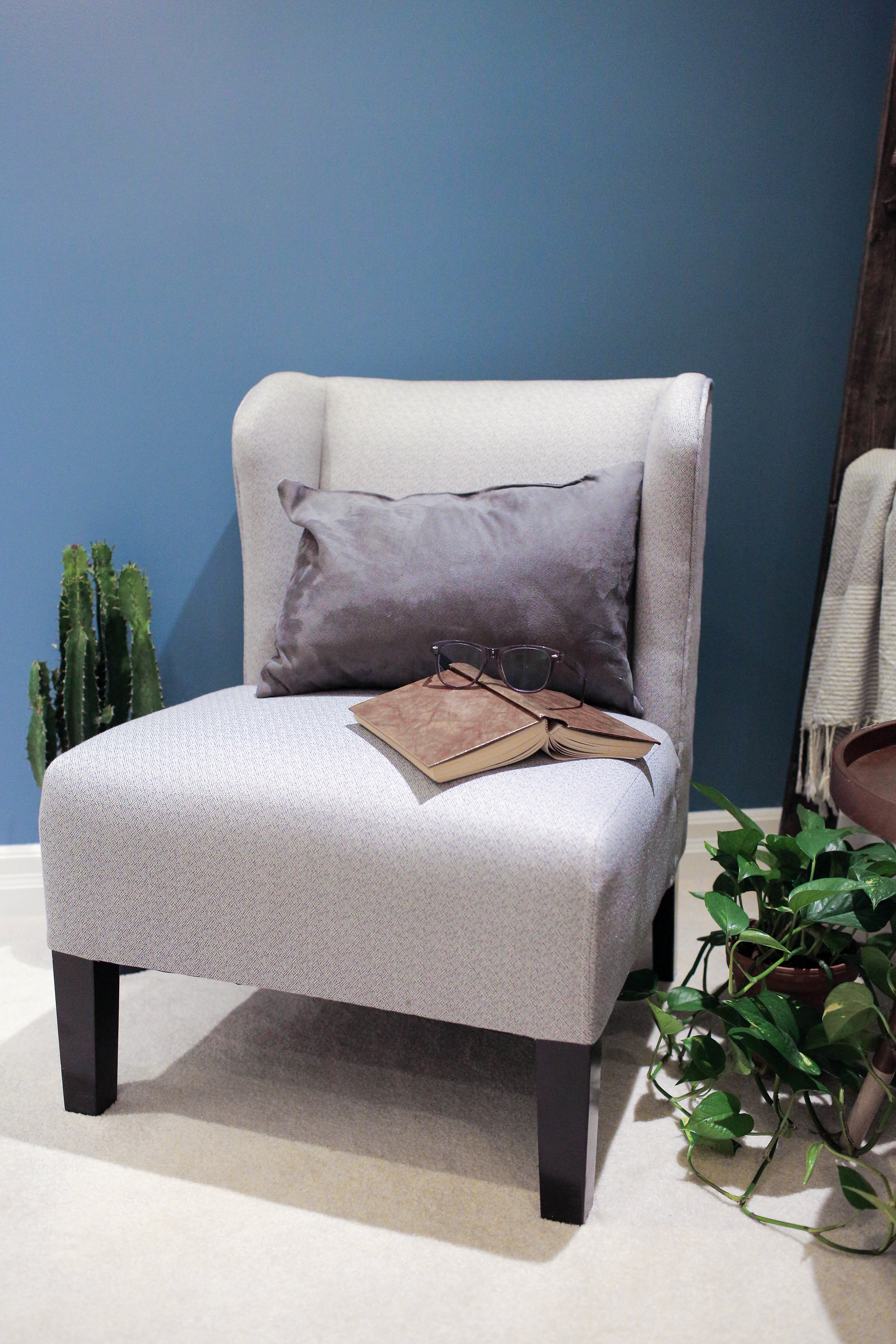 DINGEY ROOM TRANSFORMATION USING COLOUR trends! — The Sorry Girls