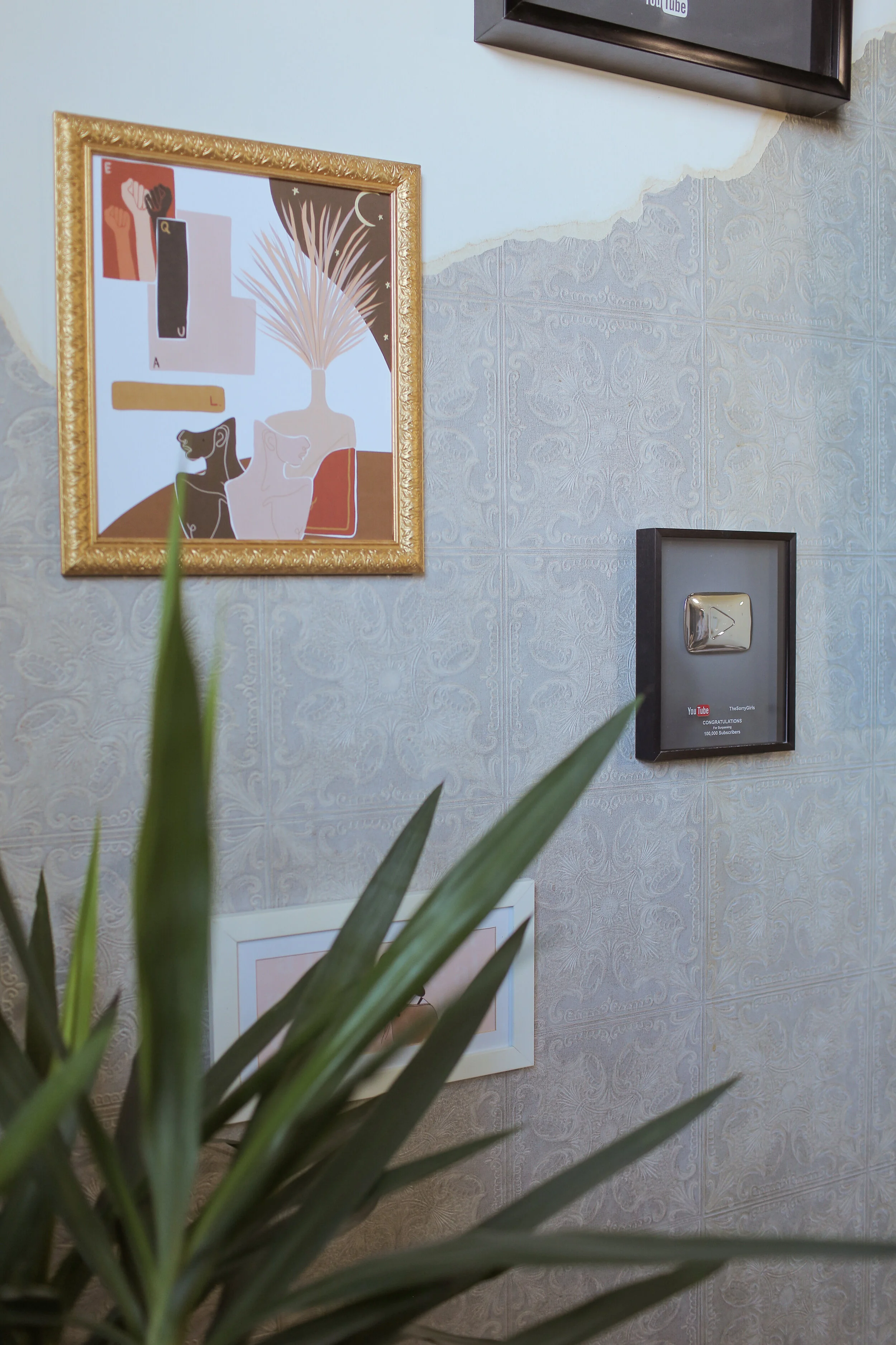 Mid Century Modern Parisian-Inspired Office Makeover - Loft Vibes — The ...