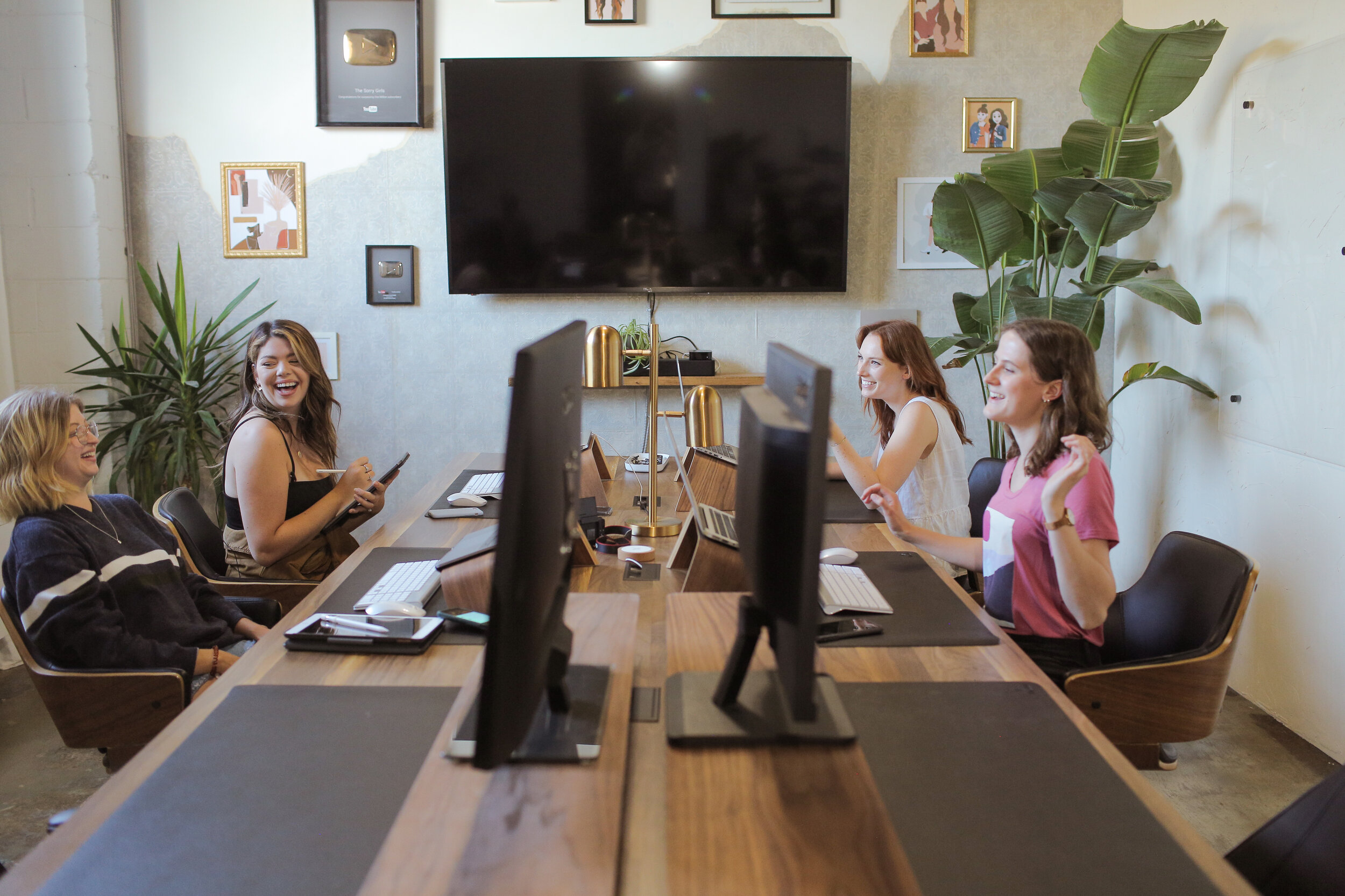 Mid Century Modern Parisian-Inspired Office Makeover - Loft Vibes — The ...