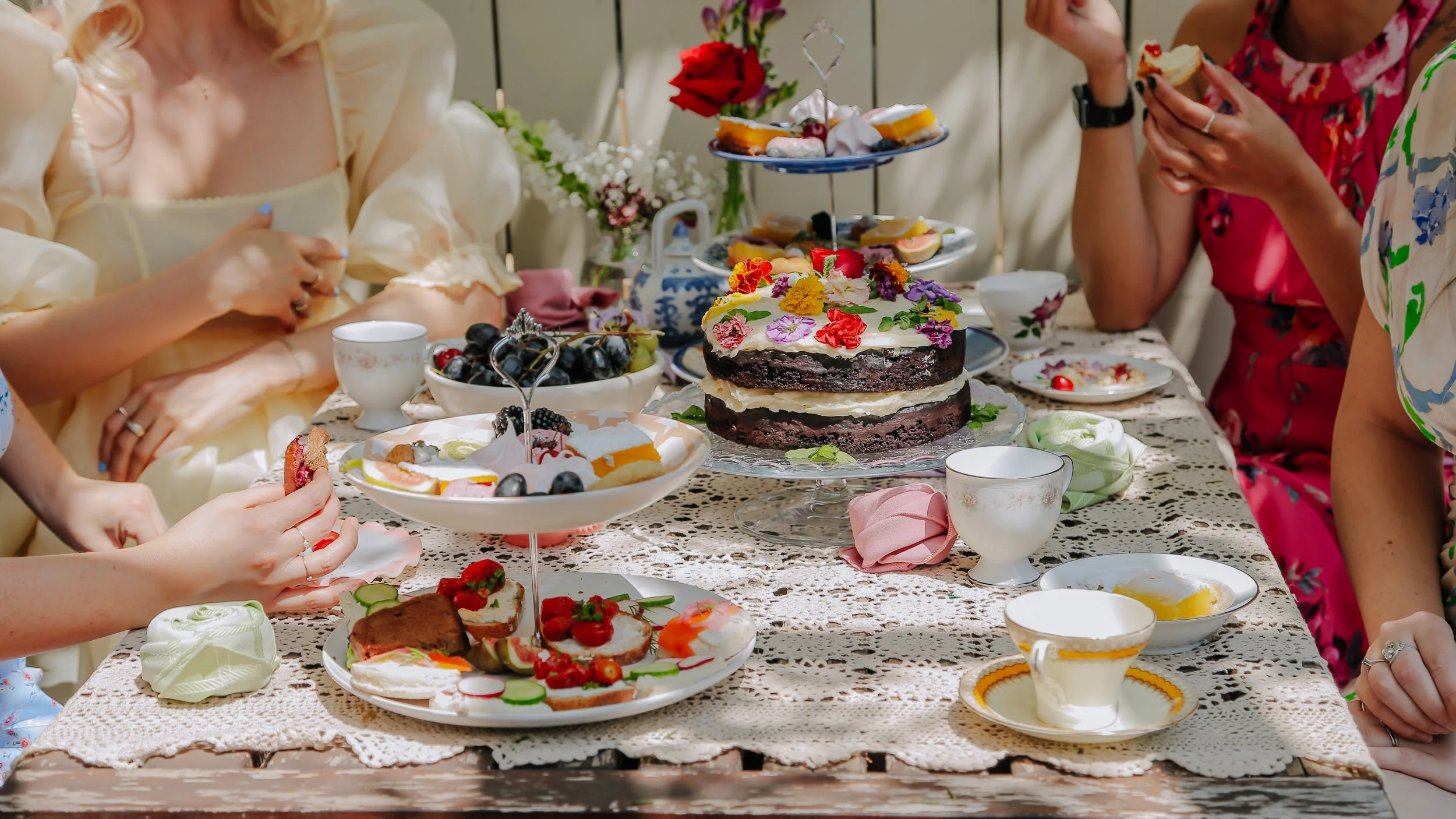 Throwing A Outdoor Garden Tea Party *On A Budget* — The Sorry Girls