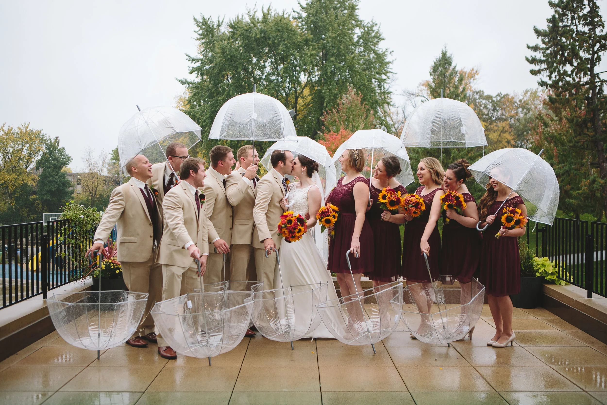 How to prepare for rain on your wedding day | Lauren Baker Photography Blog