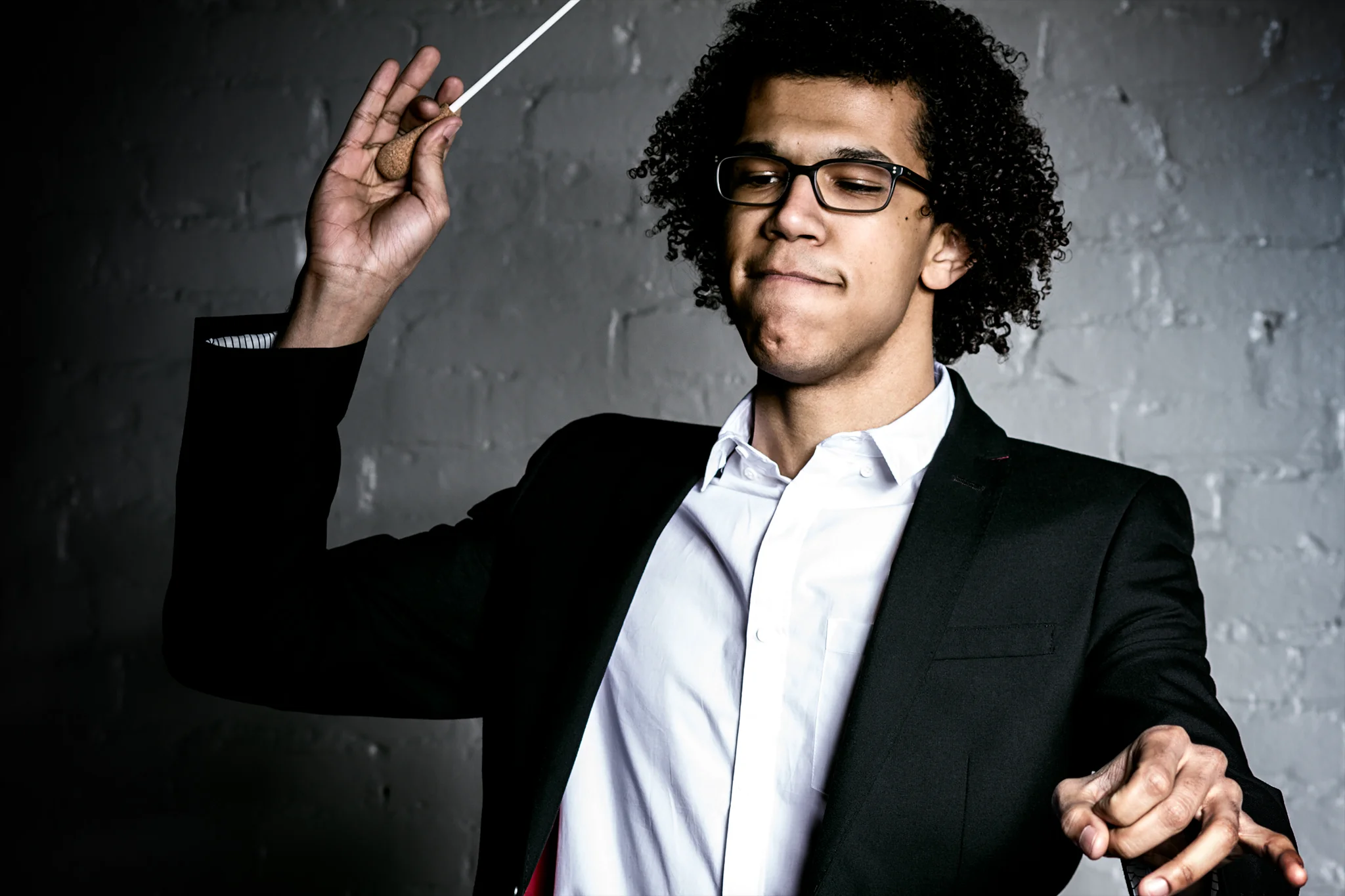 Conductor Jonathon Heyward receives high praise for his recent concert ...