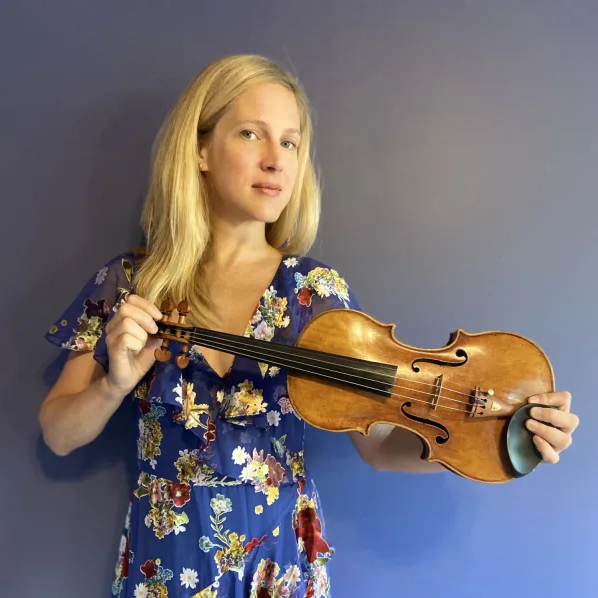 Laura Veeze — Edmonton Opera