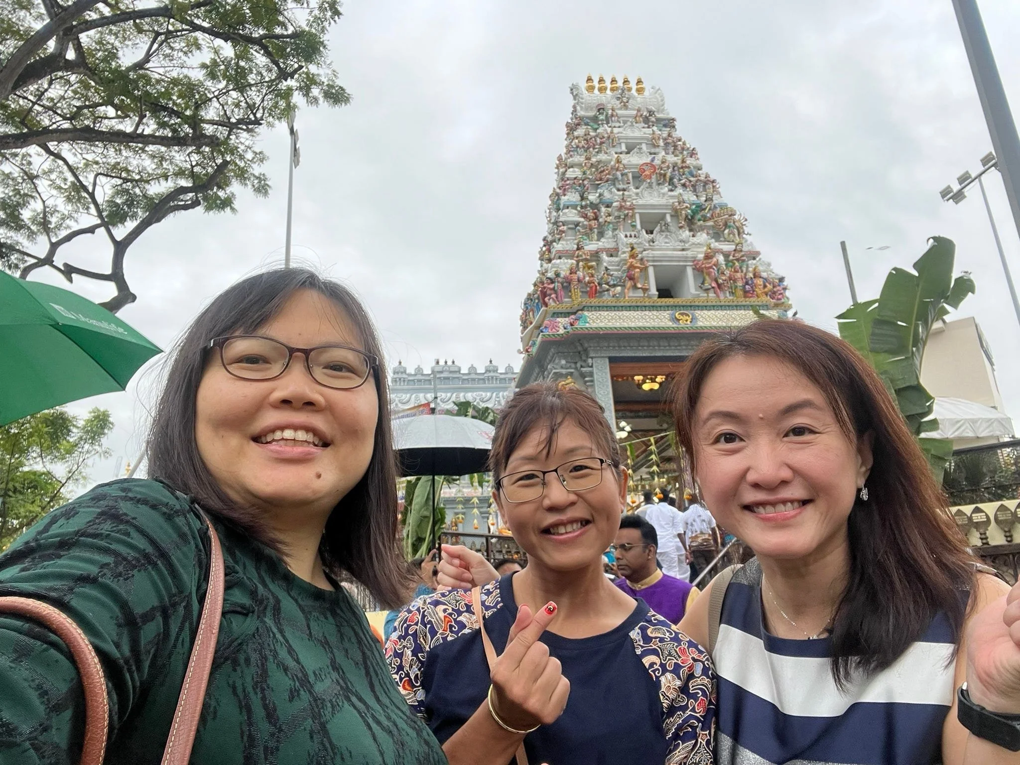 Deepavali Prayers at Holy Tree Sri Balasubramaniar Temple — Blossom ...