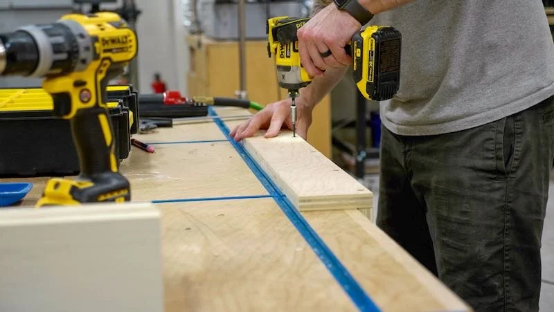 How To Build A DIY MFT-Style Outfeed Table, Assembly Table & Workbench ...