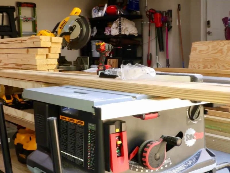 How To Build A Garage Workbench / Miter Saw Station / Outfeed Table ...