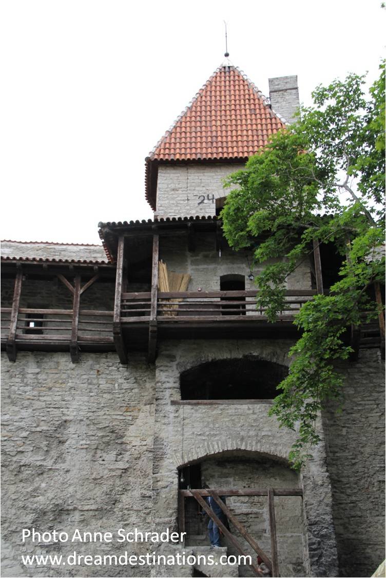 My Favorite 5 Walled Cities in Europe — Dream Destinations