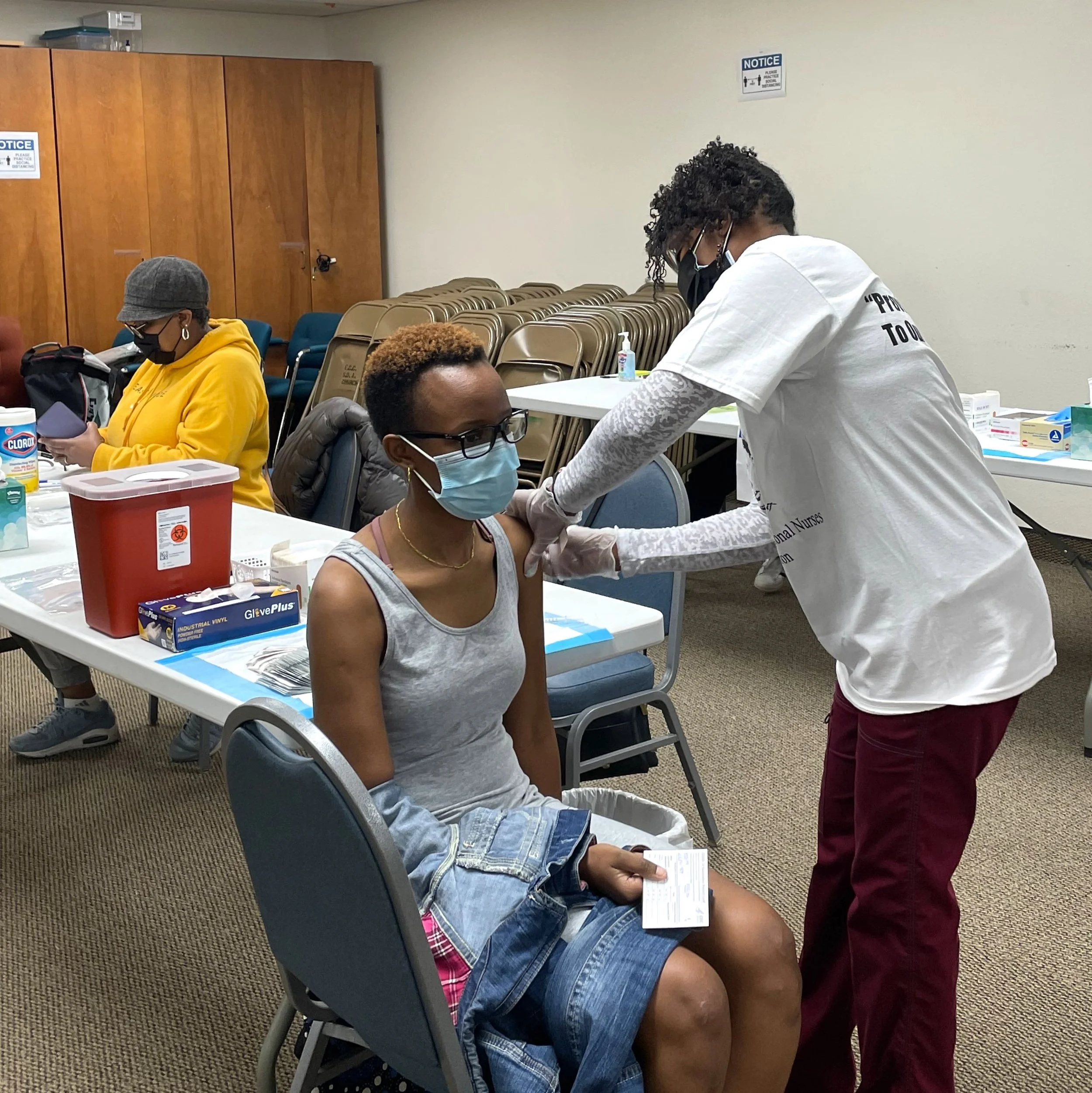 Vaccine pop-up photo shoot — Healthy King County Coalition