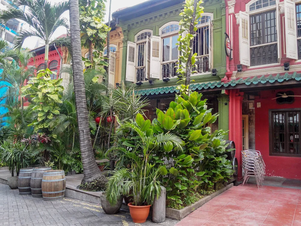 The Peranakan Heritage: Following a Theme — xyzAsia
