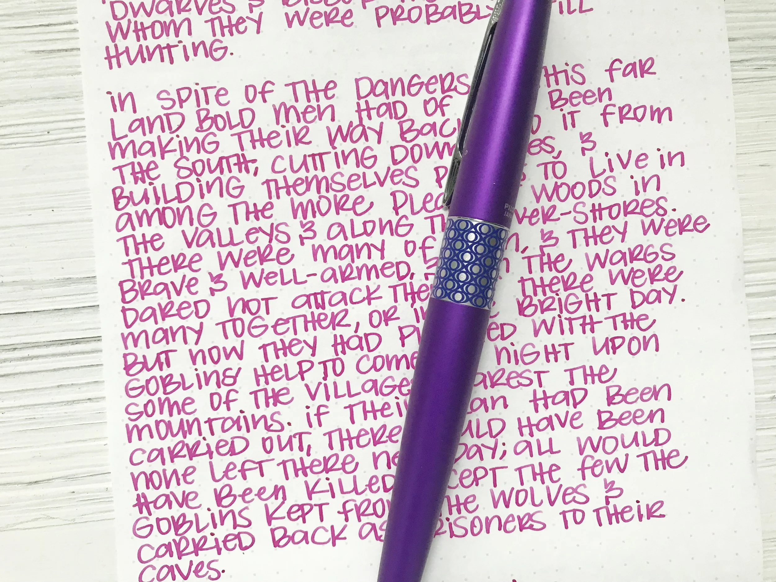 Ink Review #257: KWZ Raspberry — Mountain of Ink