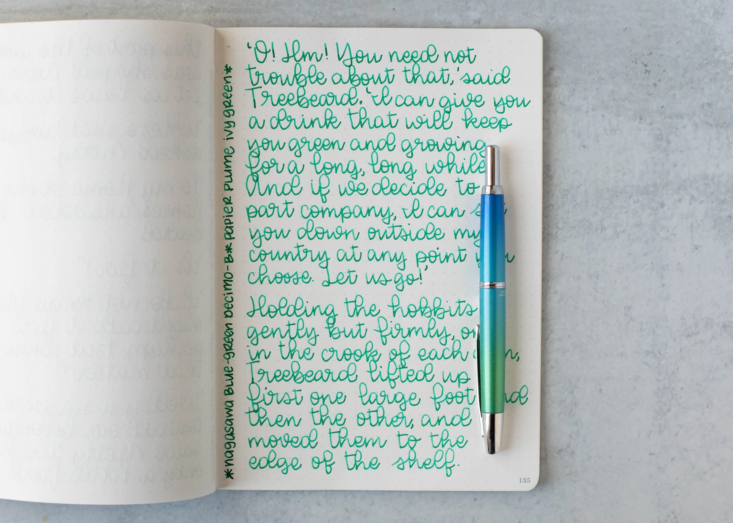 Ink Review #2530: Papier Plume Ivy Green — Mountain of Ink