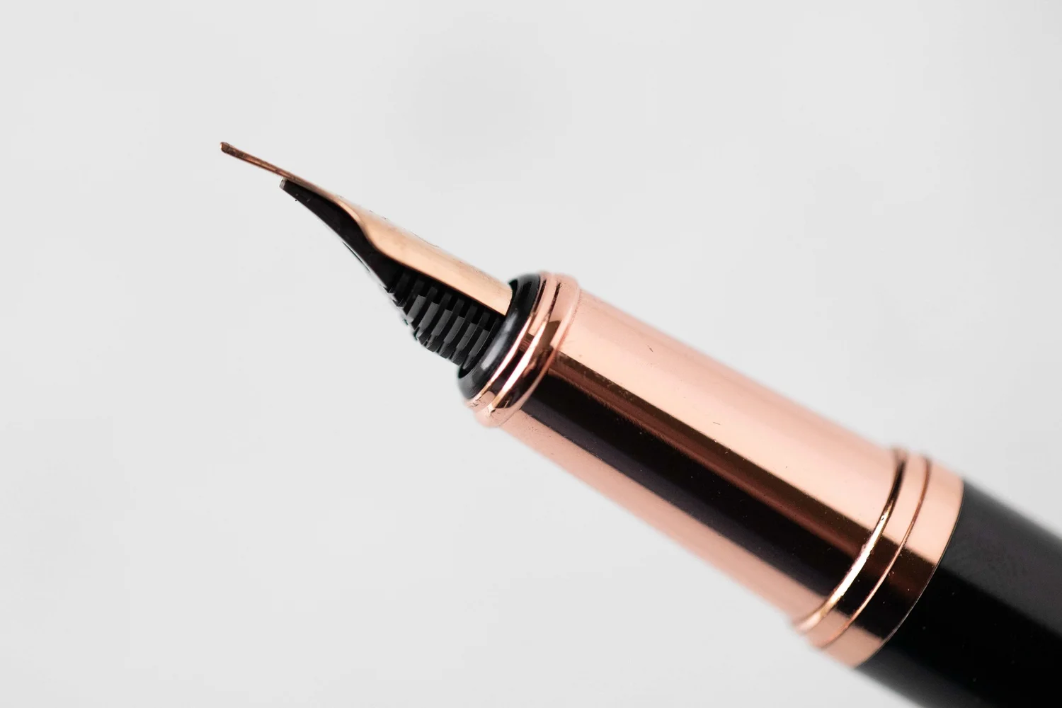Ellington Pens Midnight Rose Fountain Pen — Mountain of Ink