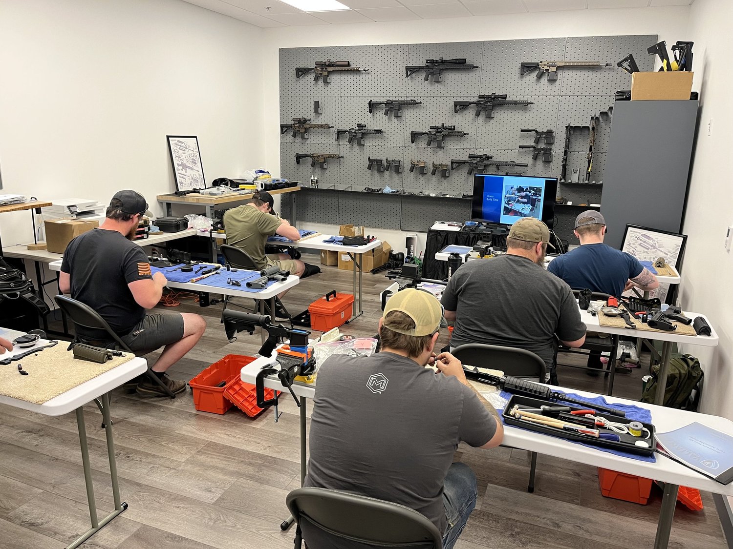 AR-15 Armorers Course — VALIANT DEFENSE SERVICES GROUP