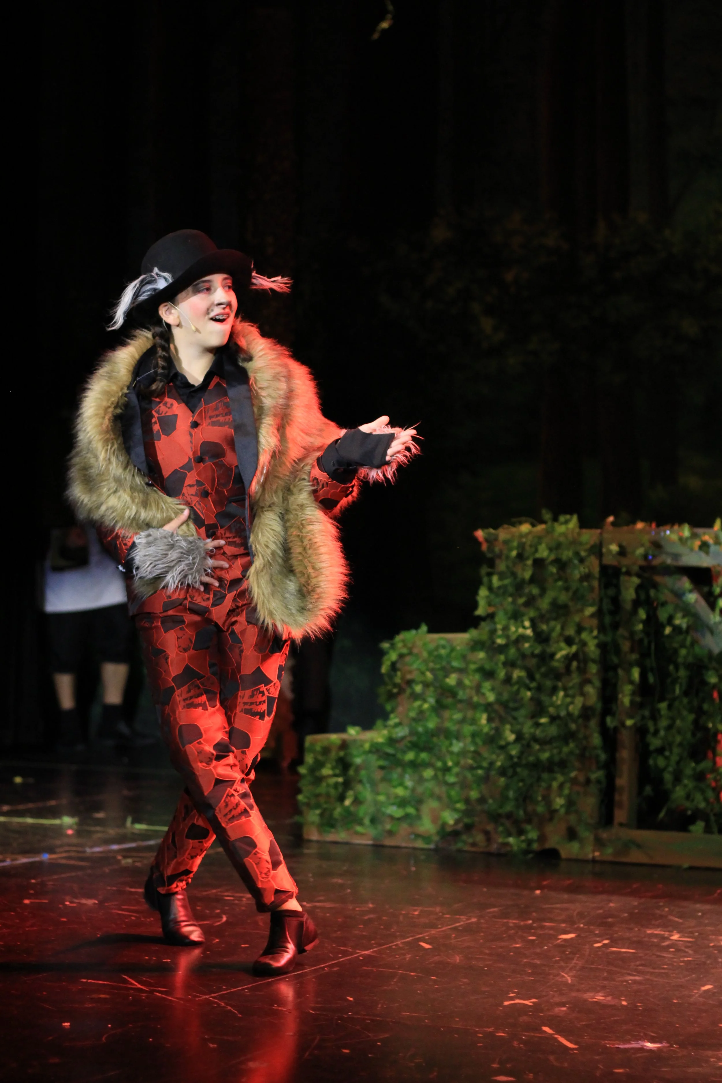 Junior Stage — East End Theatre & Performing Arts