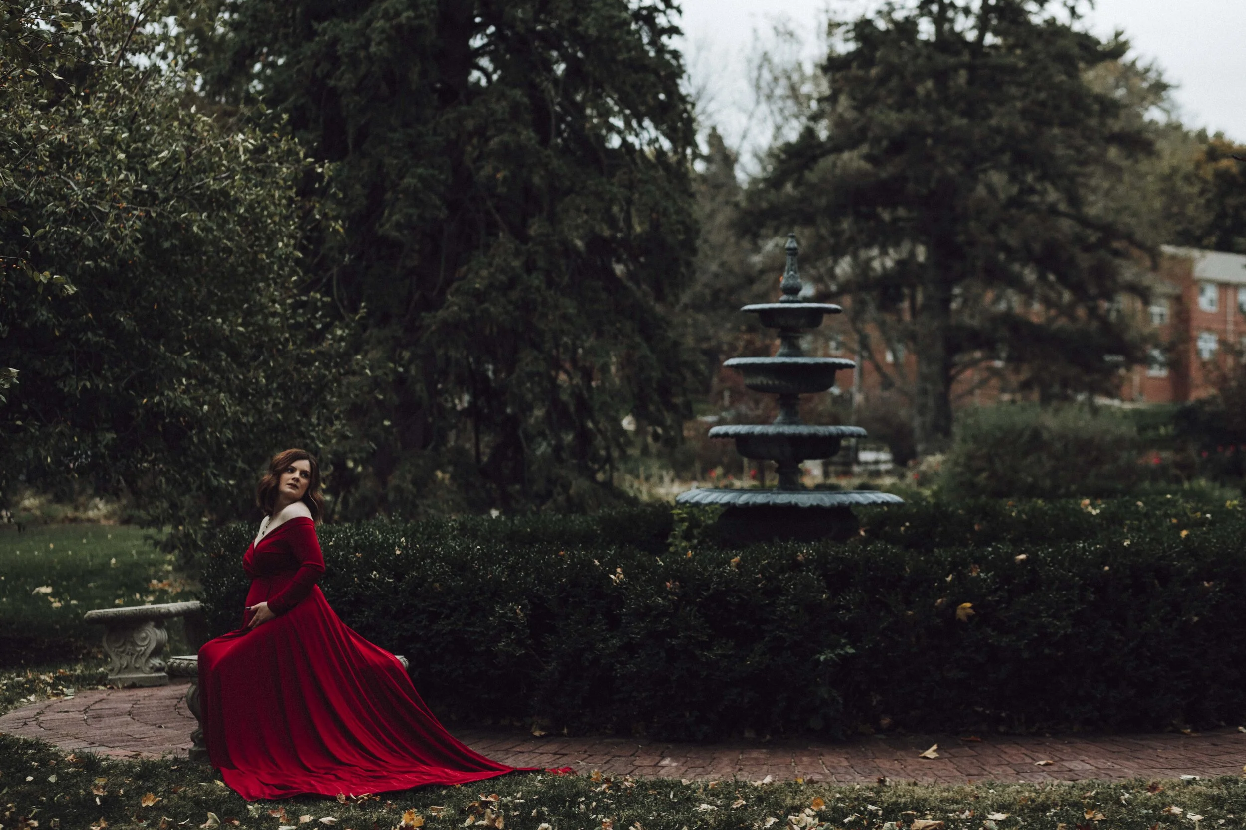 Lifestyle | A Gothic Maternity Session at a Haunted Mansion — Juliana ...