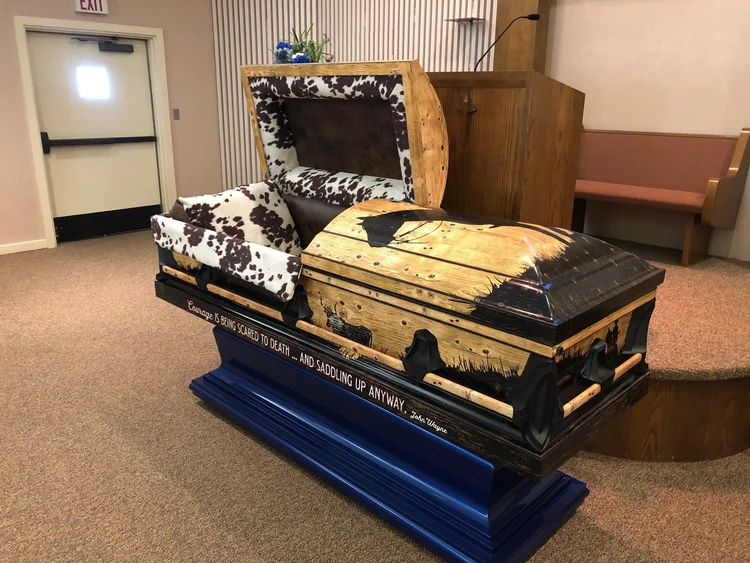 Western — Caskets of Honor