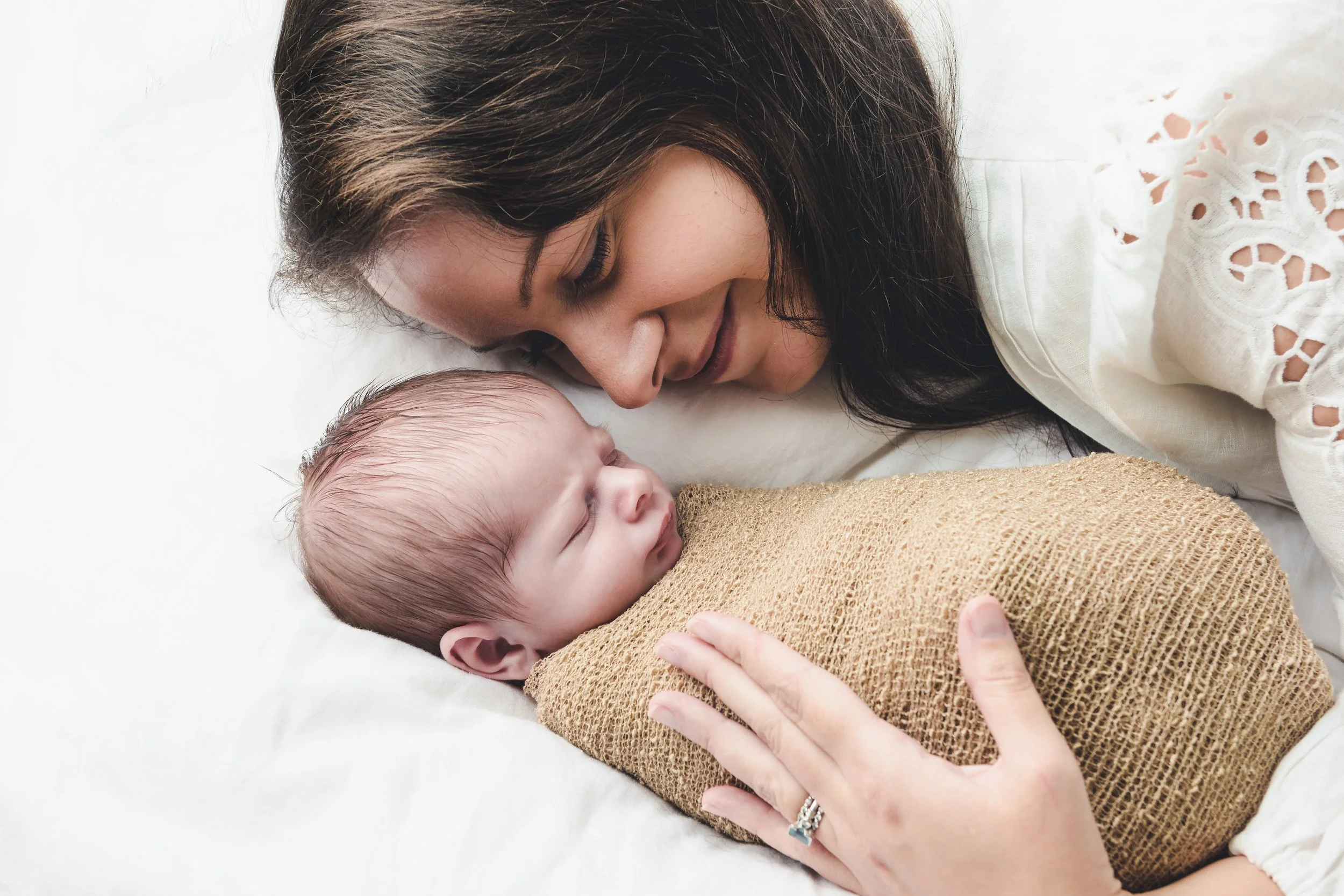 The Importance of Capturing the Magic of Motherhood with Newborn ...
